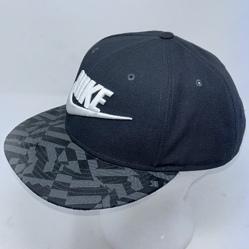 Nike True One Size Snapback Baseball Hat Cap Black Gray Raised ...
