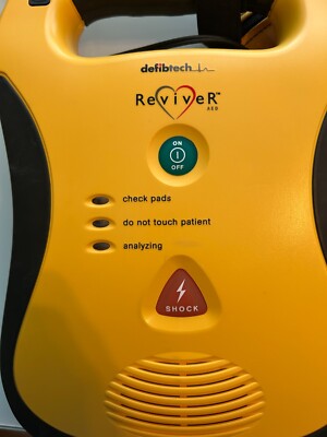 Defibtech ReviveR AED Defibrillator with Battery , Pads, And Kit | eBay