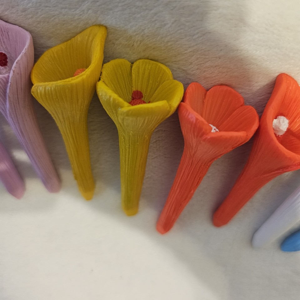 Set Of 8 Insect Waterer Colorful Resin Water Cups Garden Decor Bees ...