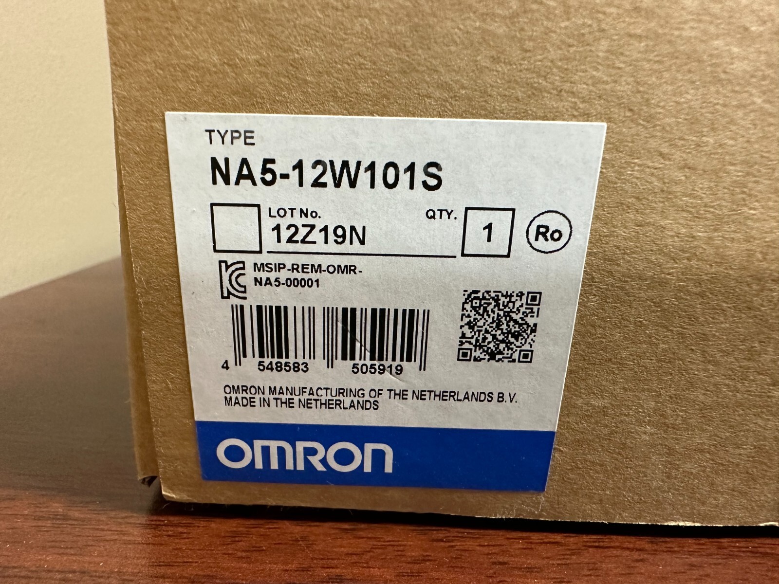 Omron 12.1 Touchscreen HMI NA5-12W101S | eBay