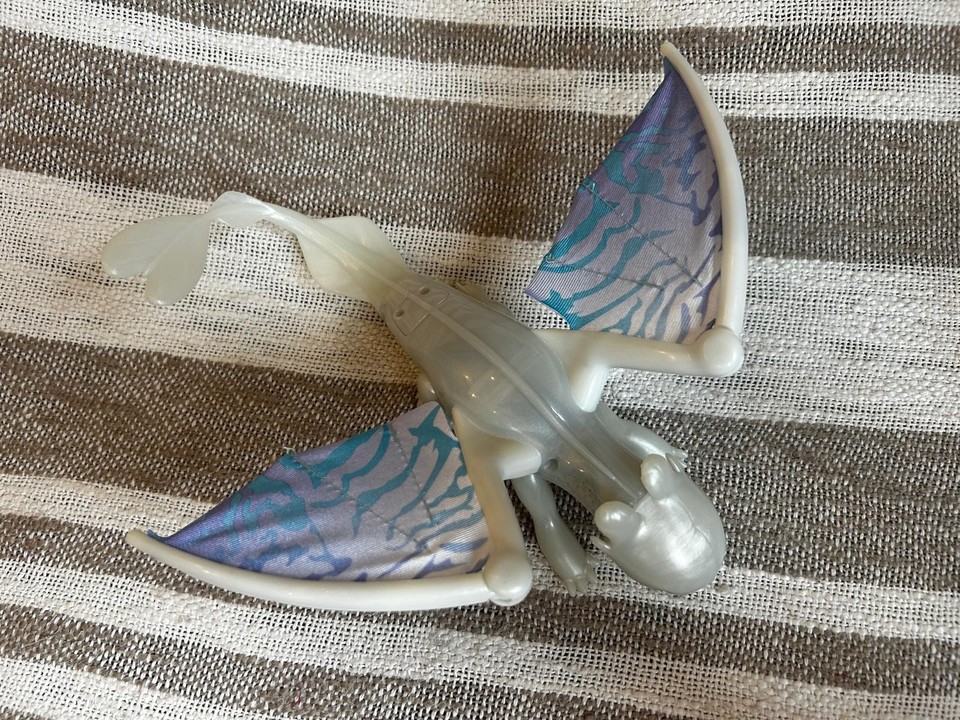 How To Train Your Dragon Deluxe Light Fury Figure With Lights & Sounds ...