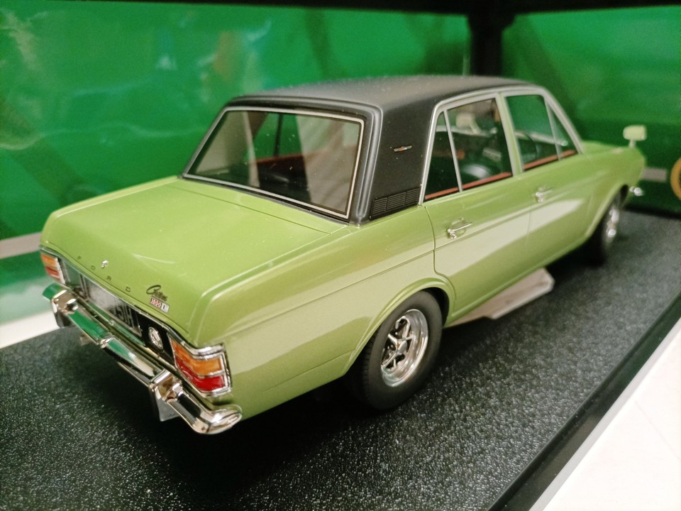 Cult 1:18 Ford Cortina 1600E 1970 Metal Green Car Model | eBay UK