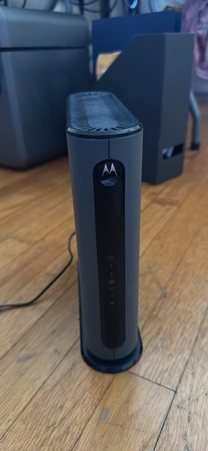 Motorola 16x4 Cable Modem Plus AC1900 WiFi Router - Model MG7550 With ...