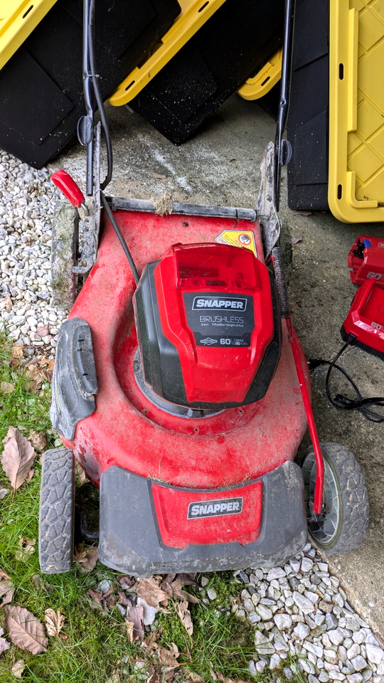Snapper 60V New Battery, Lawnmower, Hedge Trimmer, Leaf Blower, String ...