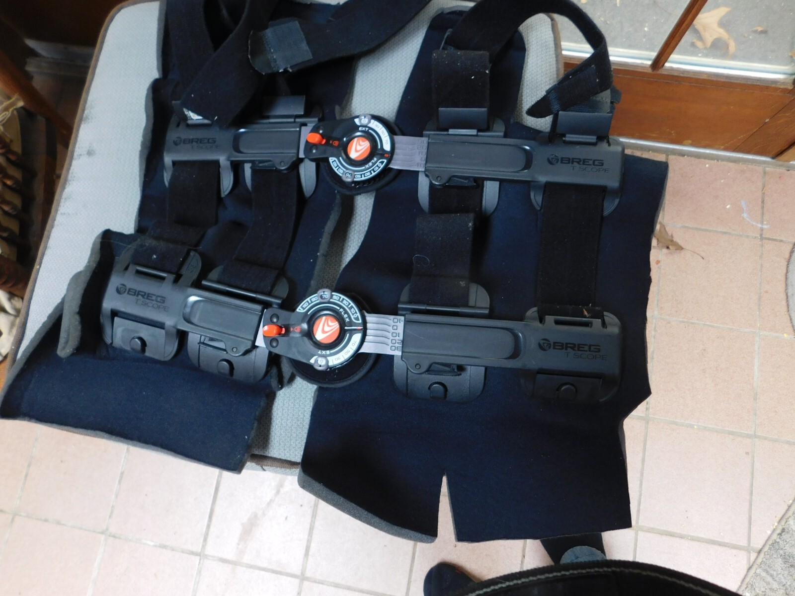 BREG T Scope Hinged Knee Brace Premier Post Op Adjustable Padded Right ...