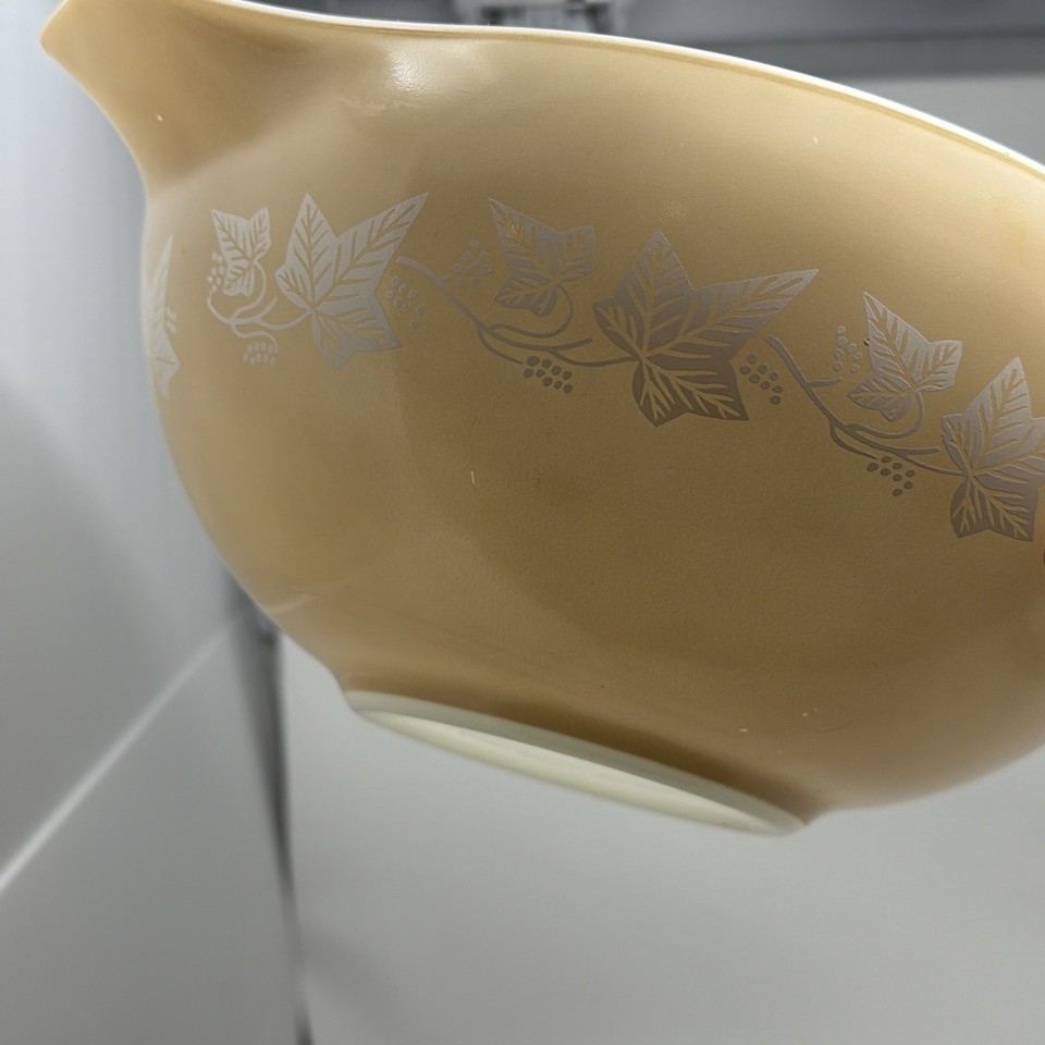 Set Of 3 Pyrex Mixing Bowls Sandalwood Ivy Tan White Cinderella Tab ...