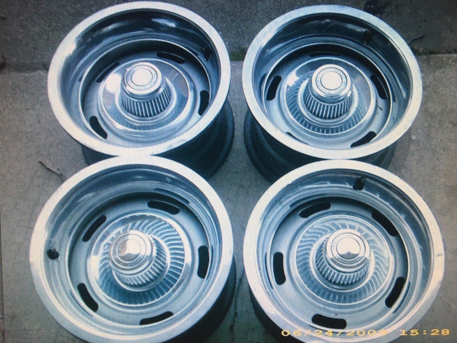 Genuine Oem ORIGINAL Corvette C3 Rims Complete SET OF 4 With Center Cap ...