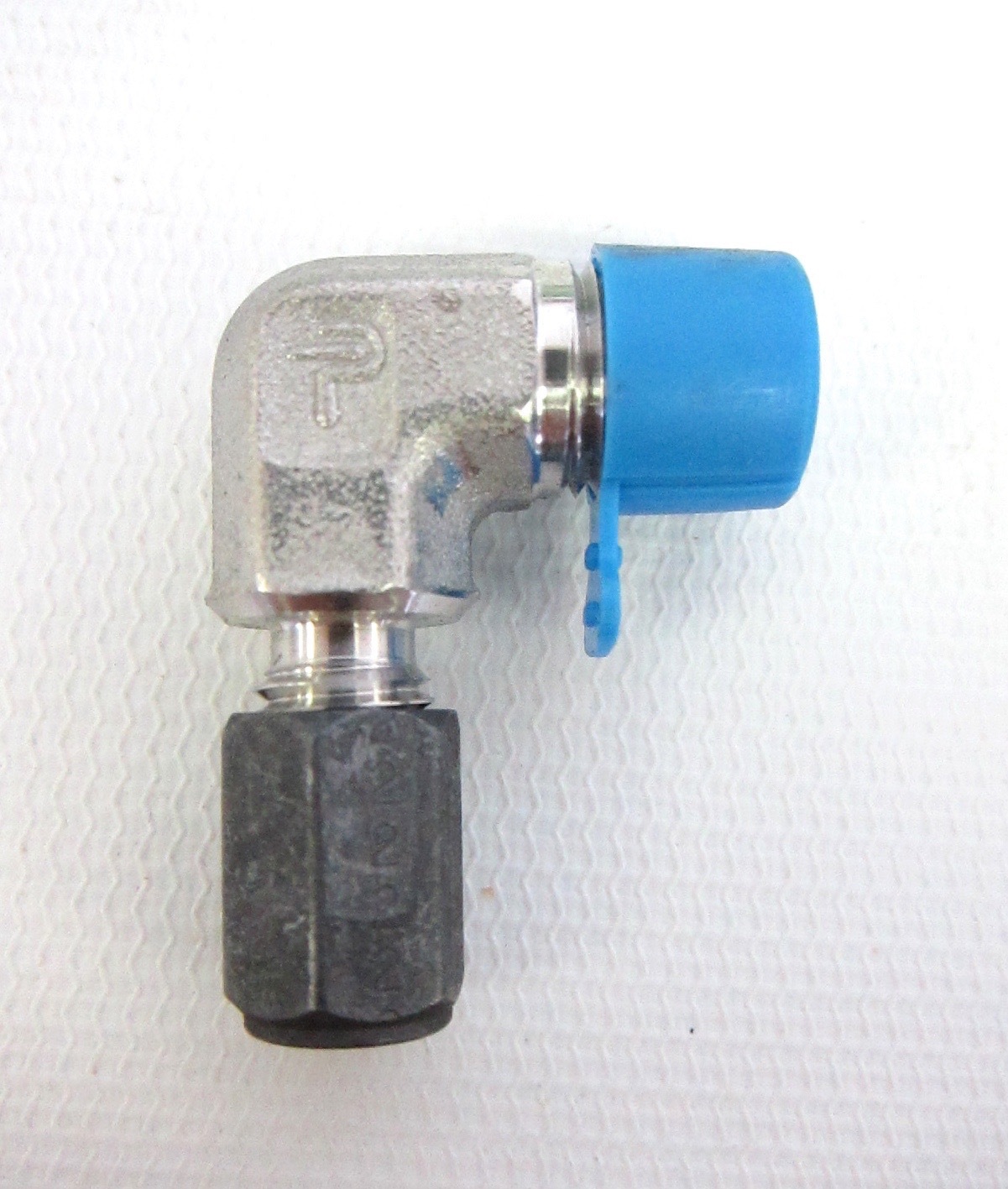 New Parker Ferulok 2 CBU-SS 90 Degree Elbow 1/8” CBUSS | eBay