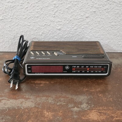 GE 7-4612B AM FM Alarm Clock Radio Battery Backup Wood Grain - WORKS | eBay
