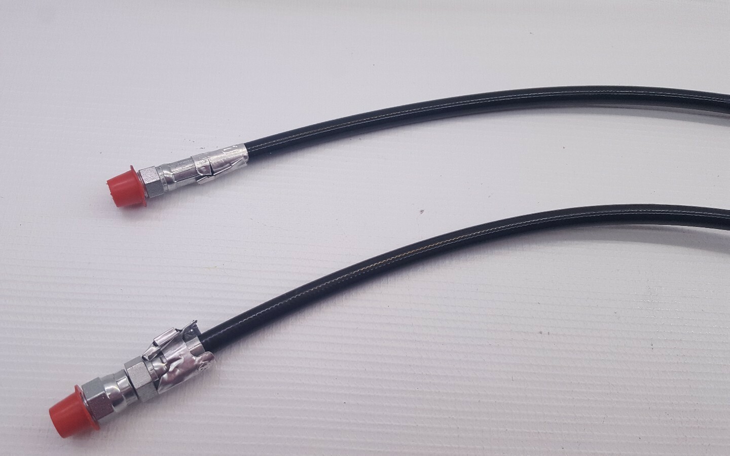 Parker Paraflex HLB02 Machine Lubrication Hoses 20" x 1/8" ID, Lot Of 2 ...