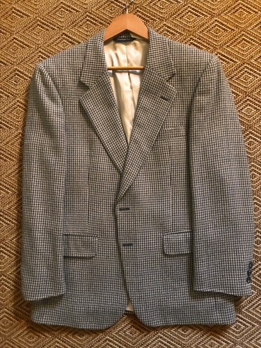 Vintage Burberry Houndstooth Sports Coat in Blue / Gray, Size 40 or 40 ...