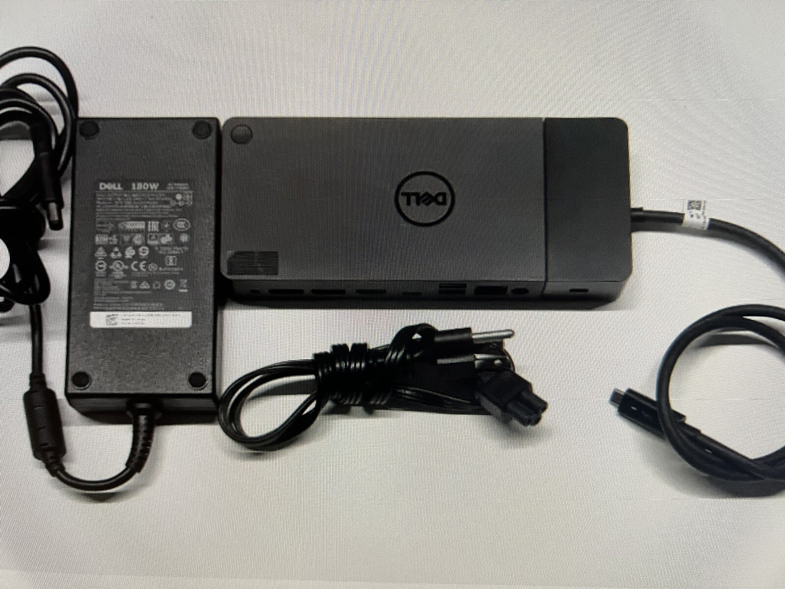 Dell WD19TB Thunderbolt Docking Station with 180W AC Power Adapter ...