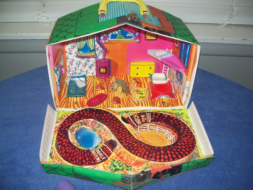 Vintage Lot Kiddles Klub House Case Small Dolls Dolly Darling Kologne ...