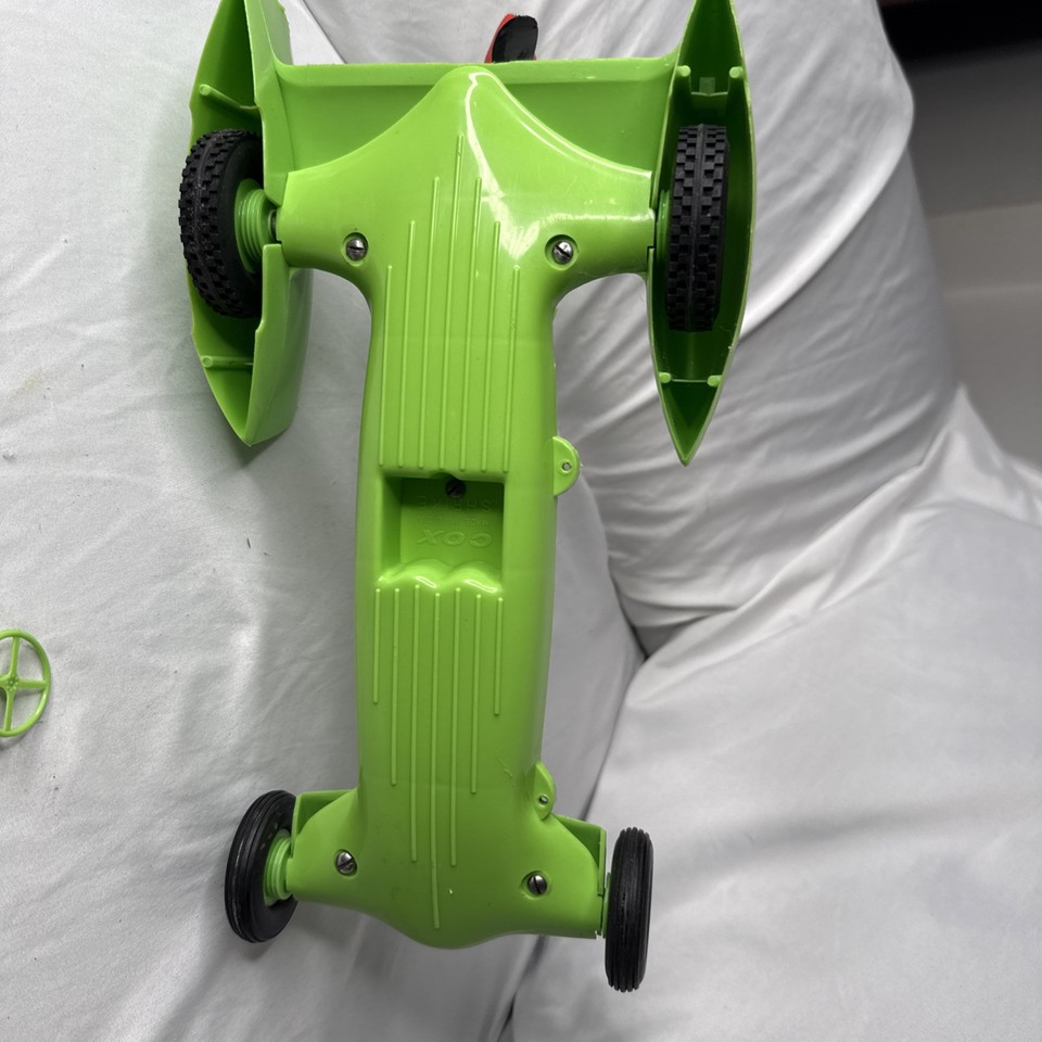 Vintage Original COX SHRIKE PROP ROD GAS .049 TETHER CAR RARE Green ...