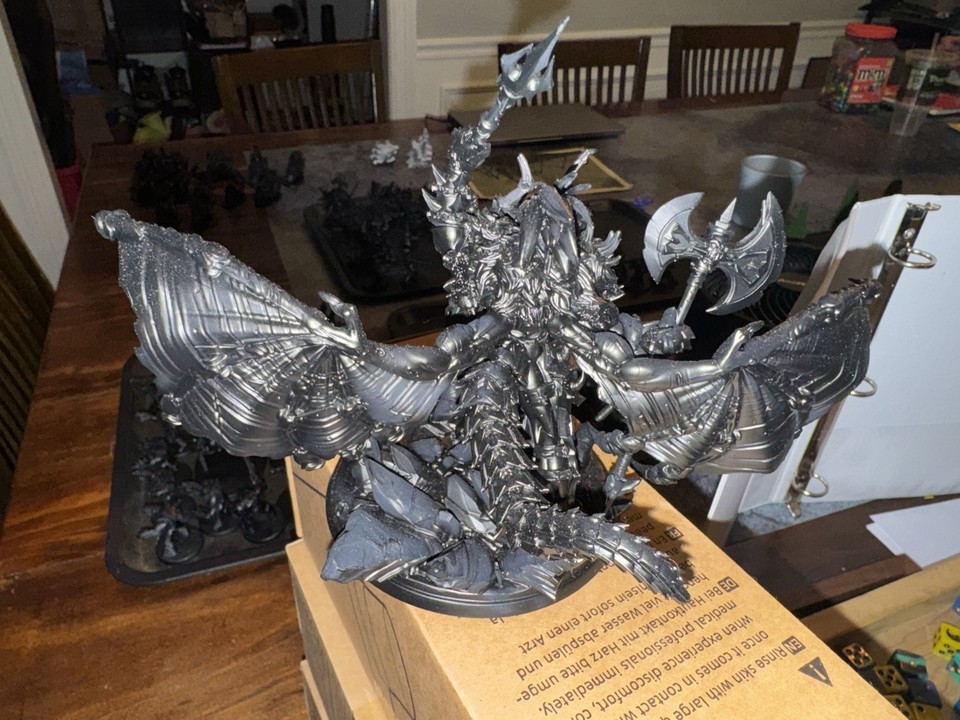 Pre-Built Warhammer 40k demon prince custom art primed magnet base! | eBay