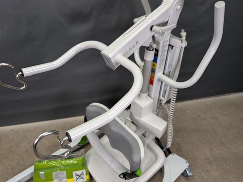 Liko Sabina II 2 EE Sit to Stand Patient Lift with Medium Sling ...