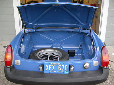 MGB Boot/Trunk Lift Kit for approx 71-80 MGB. Struts Springs Props ...