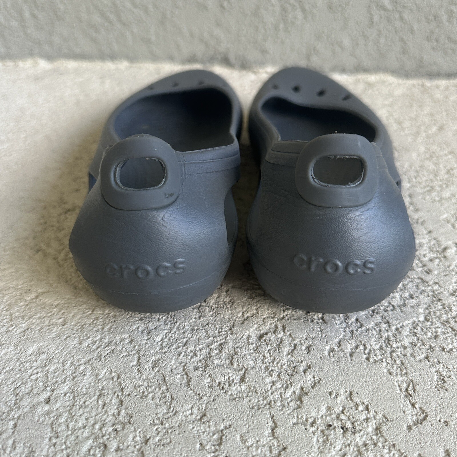 Crocs light grey foam kadee ballet inspired flats Sz … - Gem