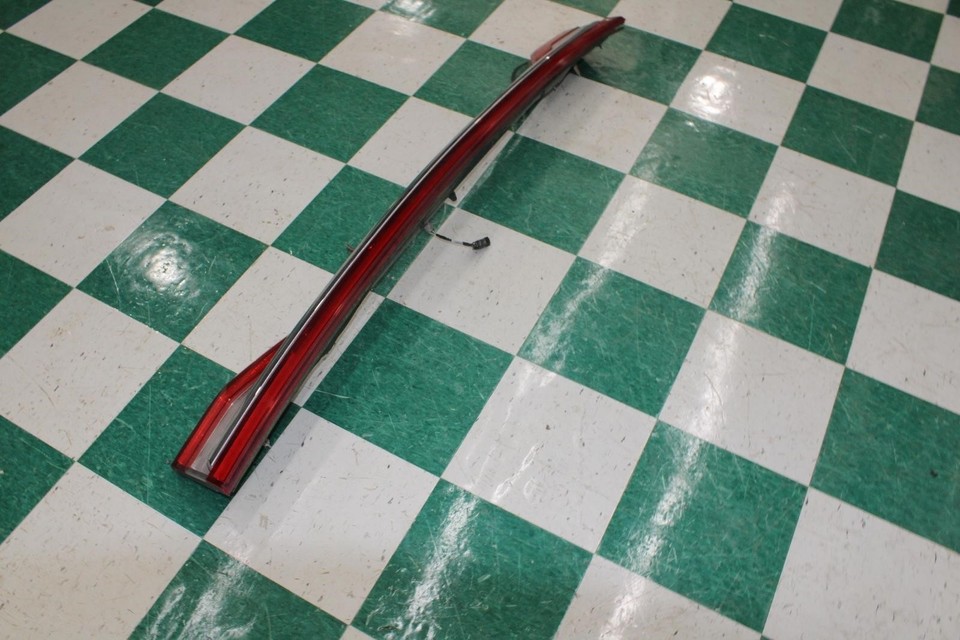 15-17 Navigator Trunk Decklid Hatch Center Taillight Tail Light Lamp ...