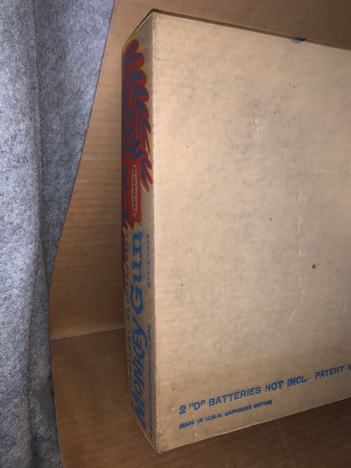 Vintage 1963 Remco Monkey Division Motorized Electronic Monkey Gun Set ...