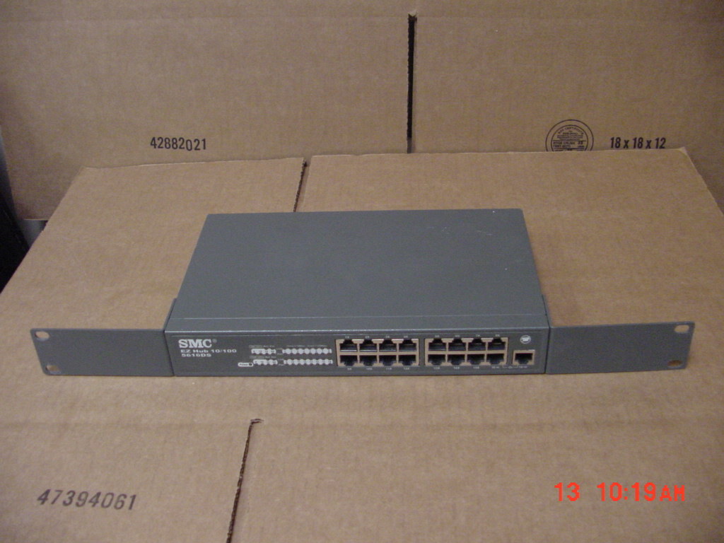 SMC Networks EZ NET (EZNET-16DS) 16-Ports External Hub stackable for ...