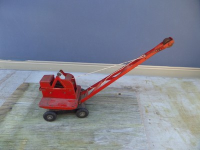 VINTAGE ANTIQUE OLD TRIANG 4 TON JONES MOBILE TOY CRANE SOLD - PARTS OR ...