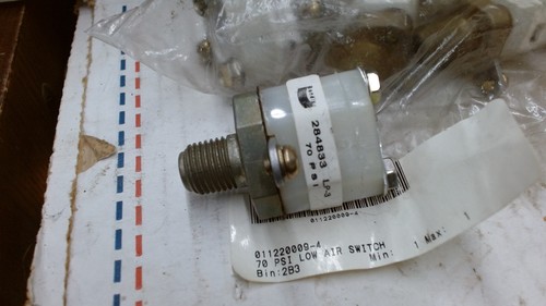 Bendix low air switch 70 psi #284833 LP-3 nos OEM | eBay