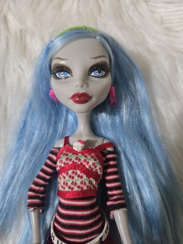 Authentic 2008 OG Ghoulia Yelps Monster High Doll First Wave | eBay