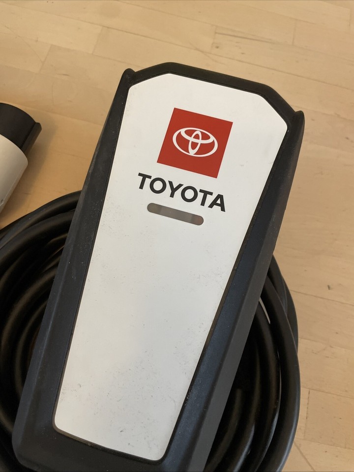 EV Charger for Toyota Prius Rav4 Prime bZ4X Electric Car Charging cable ...