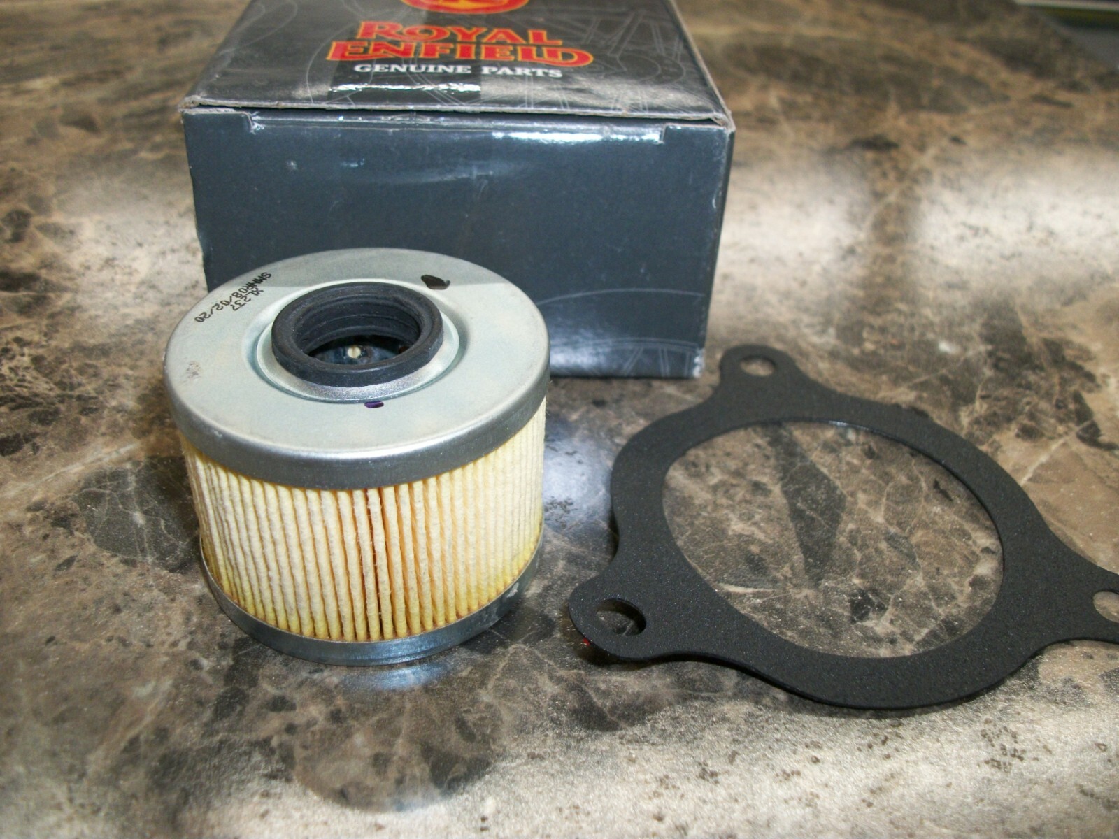 Royal Enfield Himalayan 411cc oil filter with Gasket OEM # 888464 | eBay UK