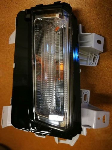 Signal Lamp Assembly Right Passenger Side for 2017-2019 Cadillac XT5 ...