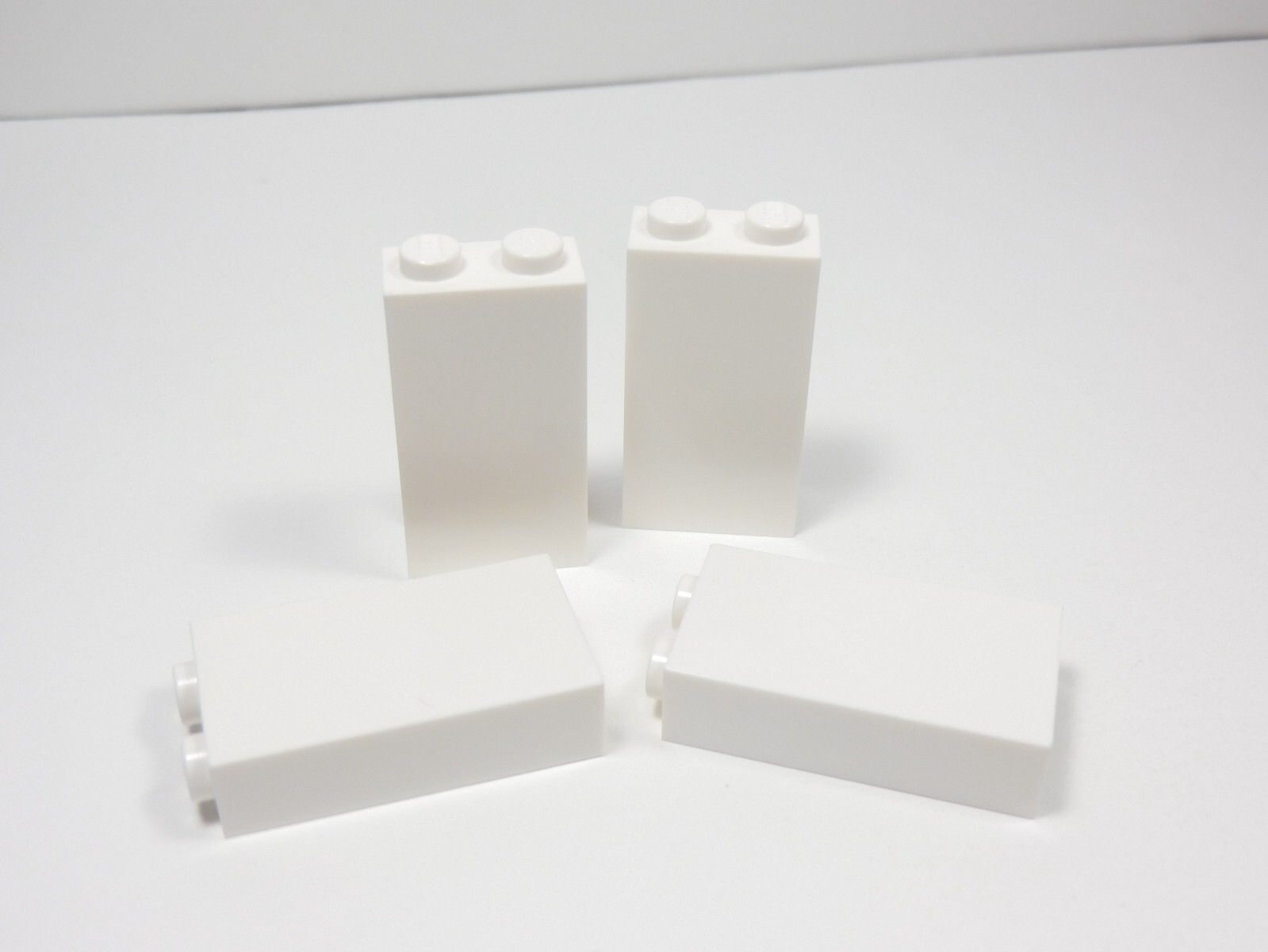 LEGO 4 White 1x2x3 Column Wall Bricks J10 | eBay