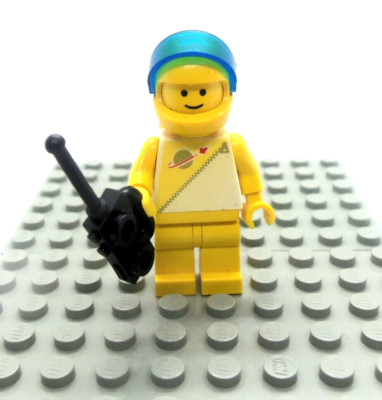LEGO VINTAGE SPACE FUTURON YELLOW SPACEMAN MINIFIGURE FIGURE CLASSIC | eBay