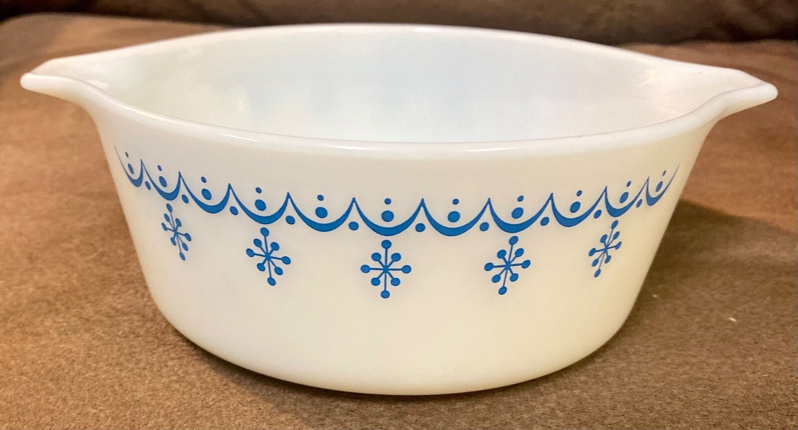 Vintage Pyrex 472 Blue Garland Snowflake 1 1/2 Pt Casserole No lid | eBay