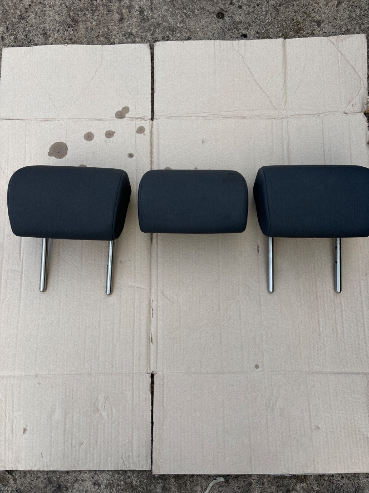 VOLKSWAGEN GOLF TDI SPORT 3 X REAR HEAD RESTS IN GREY CLOTH 2006 | eBay