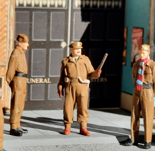 OO GAUGE CAPTAIN MAINWARING FIGURE HAND PAINTED HOME GUARD WORLD WAR 2 ...