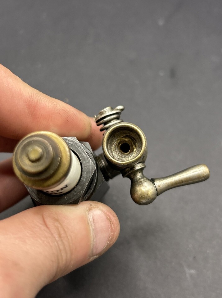 Antique Champion Toledo Primer Spark Plug Priming Spark Plug | eBay