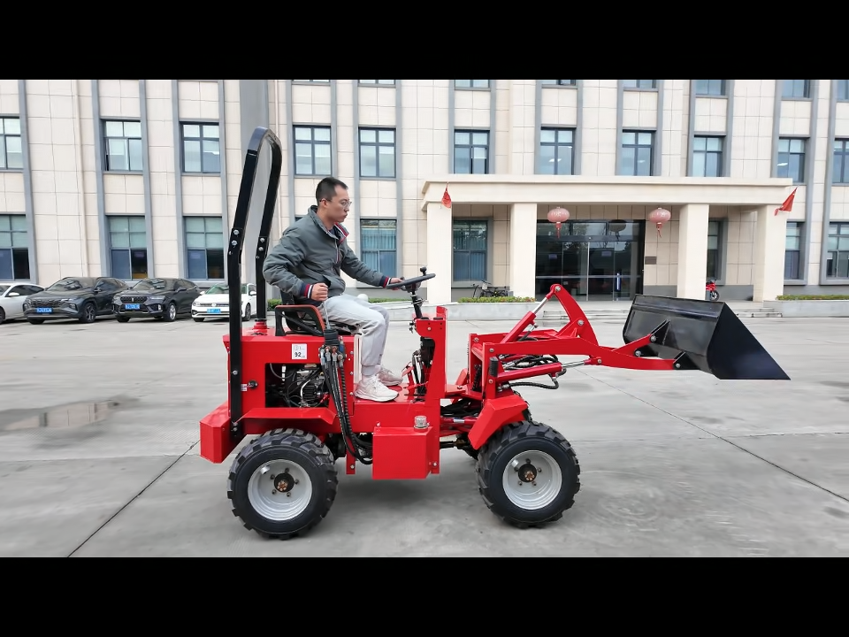 USA STOCK 4WD KRW23 Seated Skid Steer Loader with 24HP RATO Engine for ...