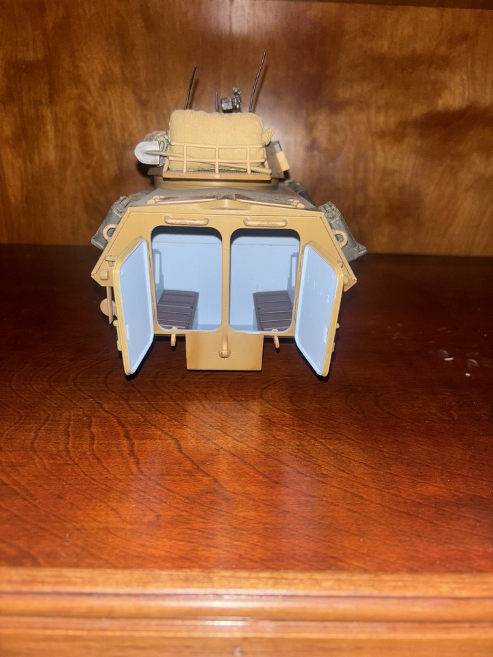 BBI Elite Force Bravo Team 2002 1:18 USMC US Marine Corps LAV-25 RARE ...