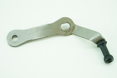 Mercedes Cla250 17-18 Front Upper Exhaust Pipe Hanger Bracket ...