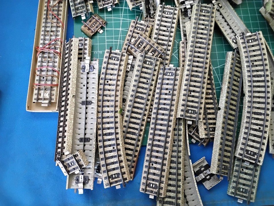 Big LOT of MARKLIN HO Scale Track Various Conditions/Types Straights ...