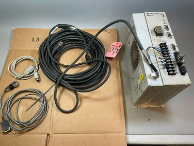 Allen Bradley Servo Drive Ultra 5000 2098-IPD-HV030 with cables ...