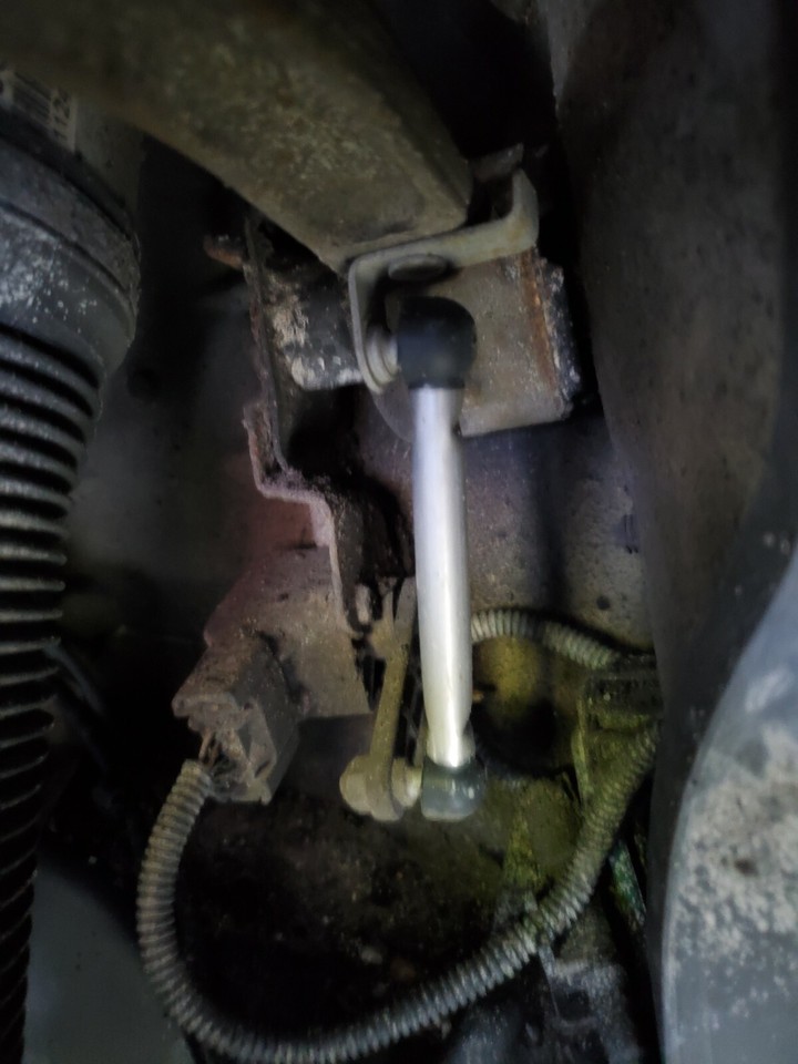 Mercedes S500 4matic airmatic front level sensor arms Set 2203202589 ...