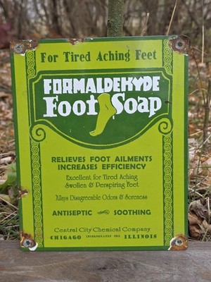 VINTAGE FORMALDEHYDE FOOT PORCELAIN SIGN FOR TIRED ACHING FEET 9.5"×7.5 ...