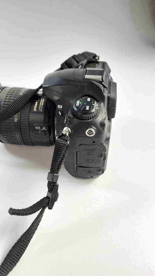 Nikon D200 10.2MP Digital DSLR Camera + Nikkor 18-70 F/3.5-4.5 G ED ...