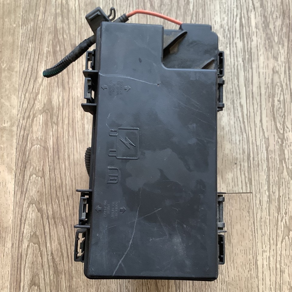 2011 Jeep Grand Cherokee Dodge Durango TIPM Integrated Fuse Box ...