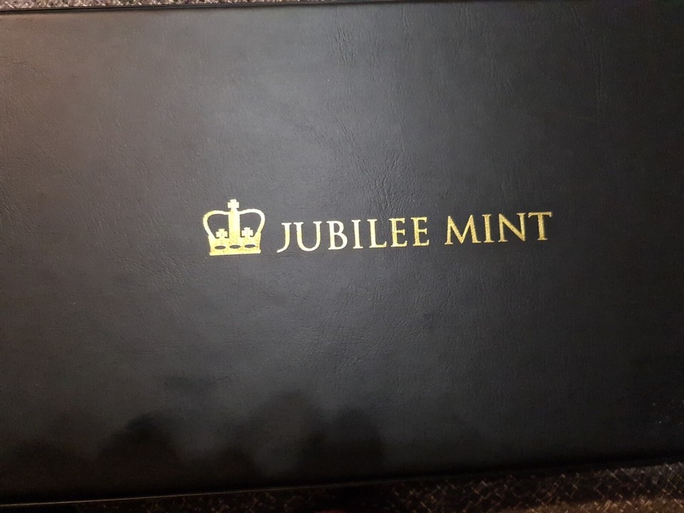 Queen Elizabeth II 90th Birthday Solid Gold Commemorative Coin Cover ...