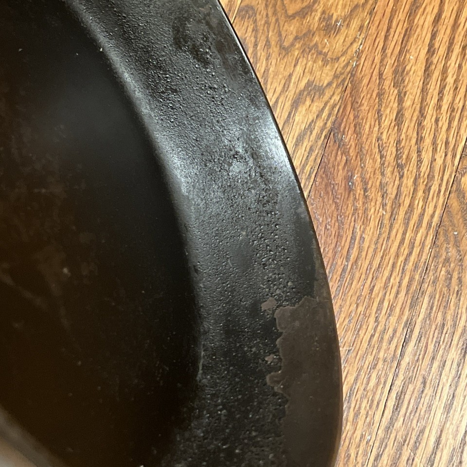 Griswold #8 Cast Iron Skillet 704S Small Block logo, as found very good ...