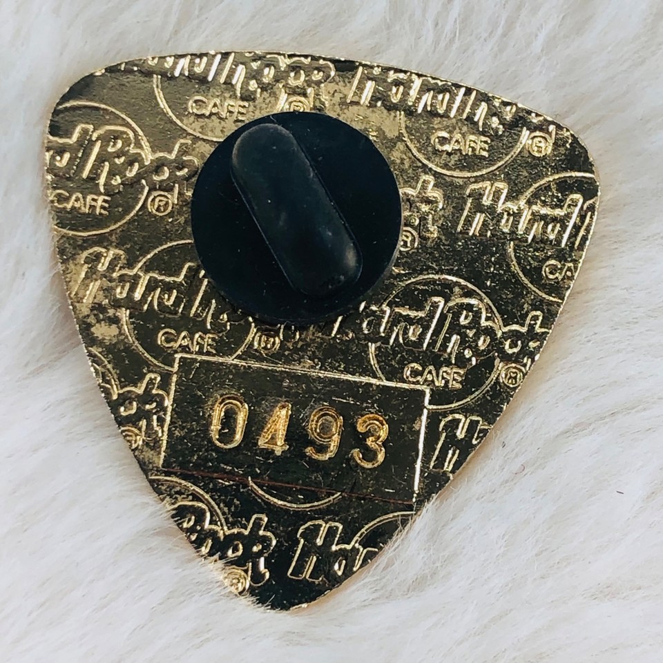 Hard Rock Cafe 30th Anniversary Melbourne Australia Guitar Pick Enamel ...
