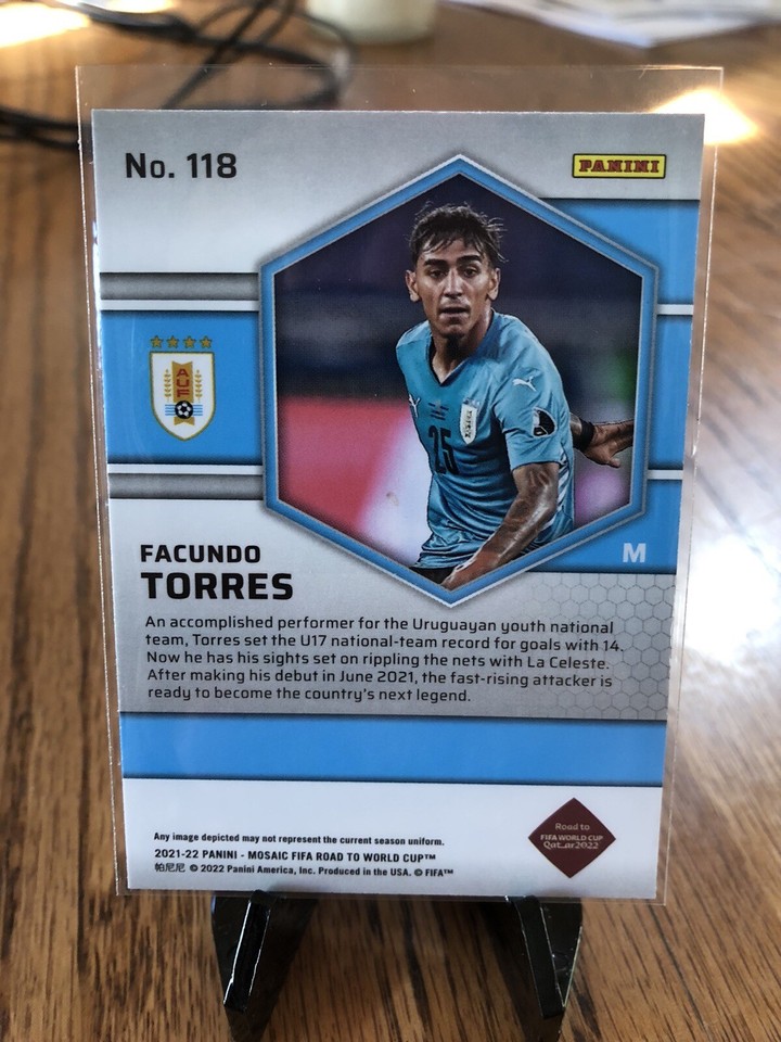 2021-22 Mosaic Road to the World Cup FIFA Base #118 Facundo Torres ...